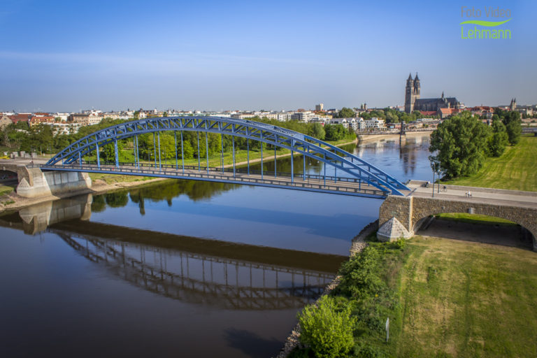 Luftbild Magdeburg Hubbrücke Sternbrücke Strombrücke Dom-2011 – Foto ...